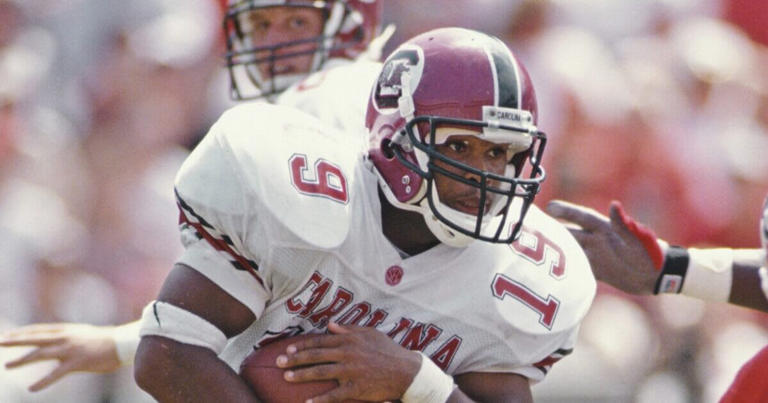Former USC star and coach elected to South Carolina Football Hall of ...