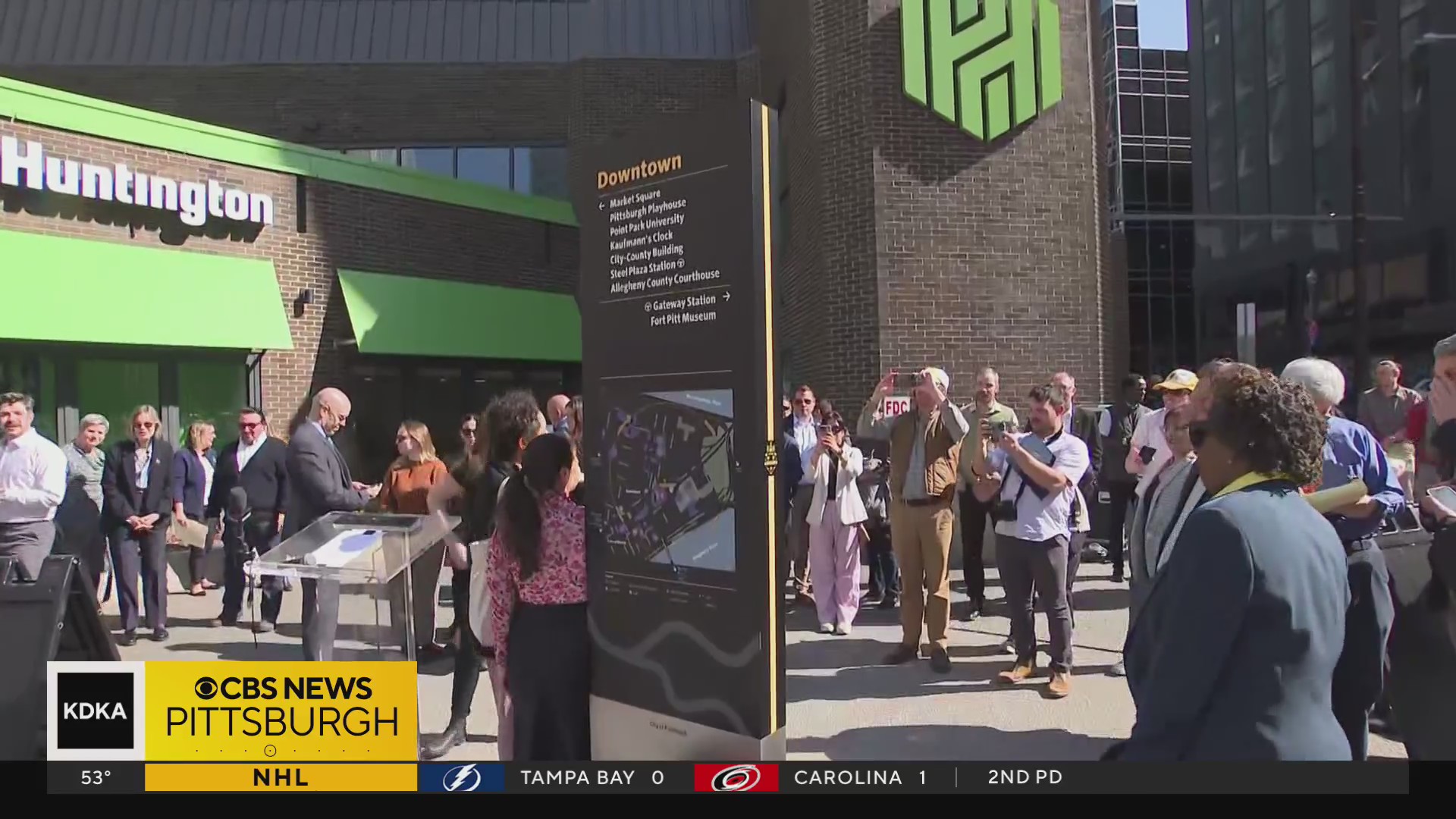 Pedestrian wayfinding system unveiled in Pittsburgh