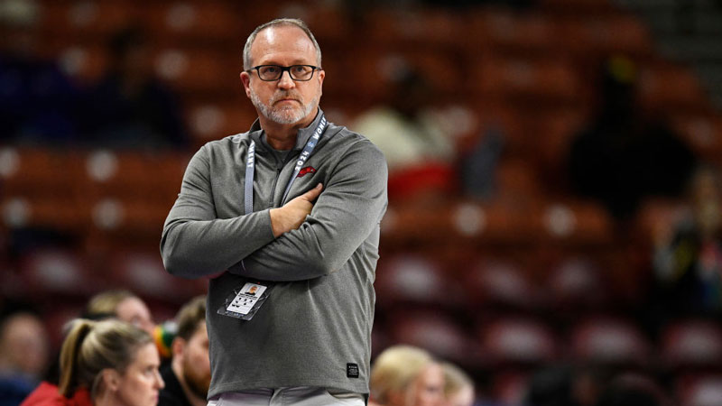 Mike Neighbors steps down as Razorback women’s basketball coach