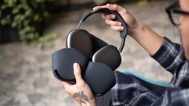 4 AirPods Max Alternatives That Are More Affordable