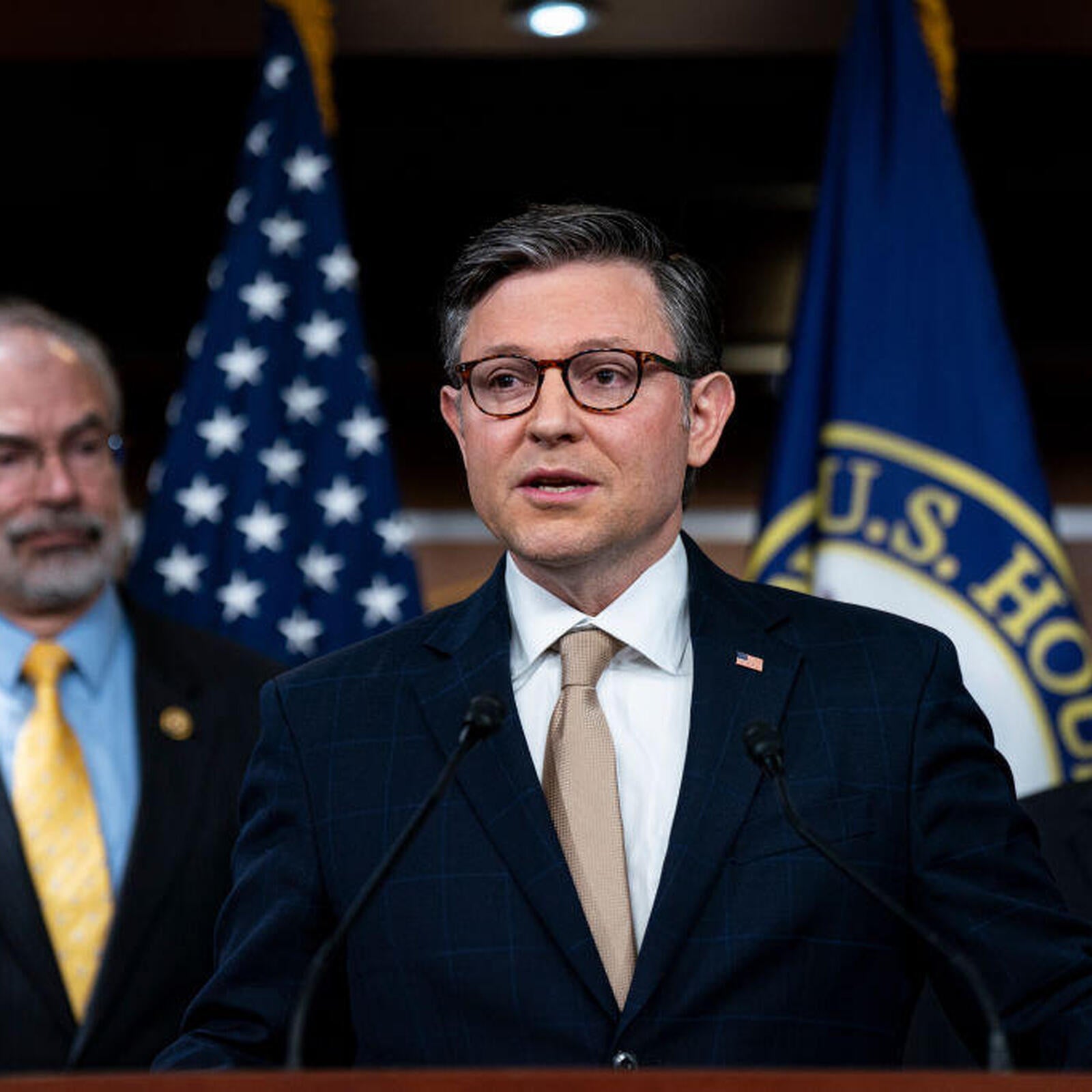 House passes funding bill, sending it to Senate before shutdown deadline