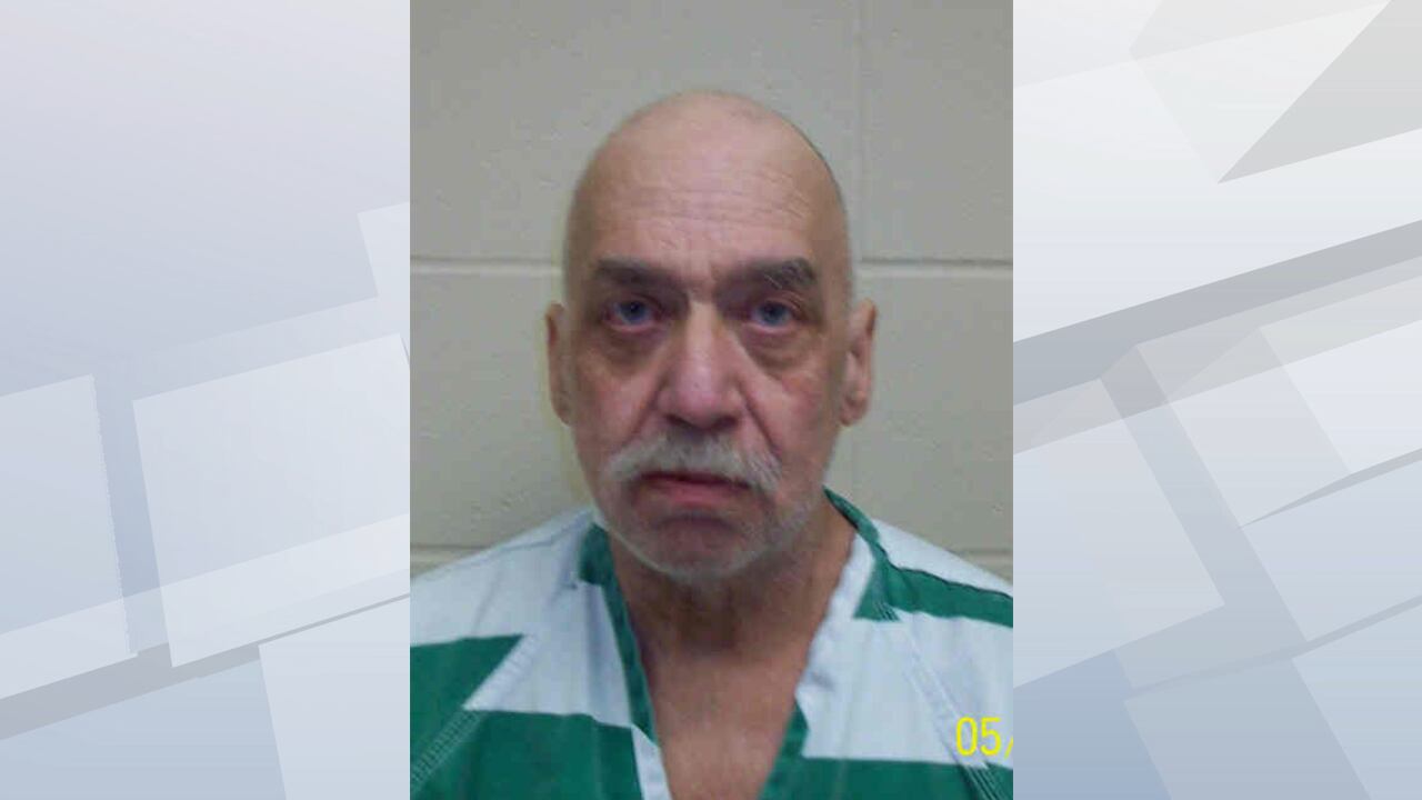 Judge denies bond reduction request for suspect in 1989 Iowa cold case