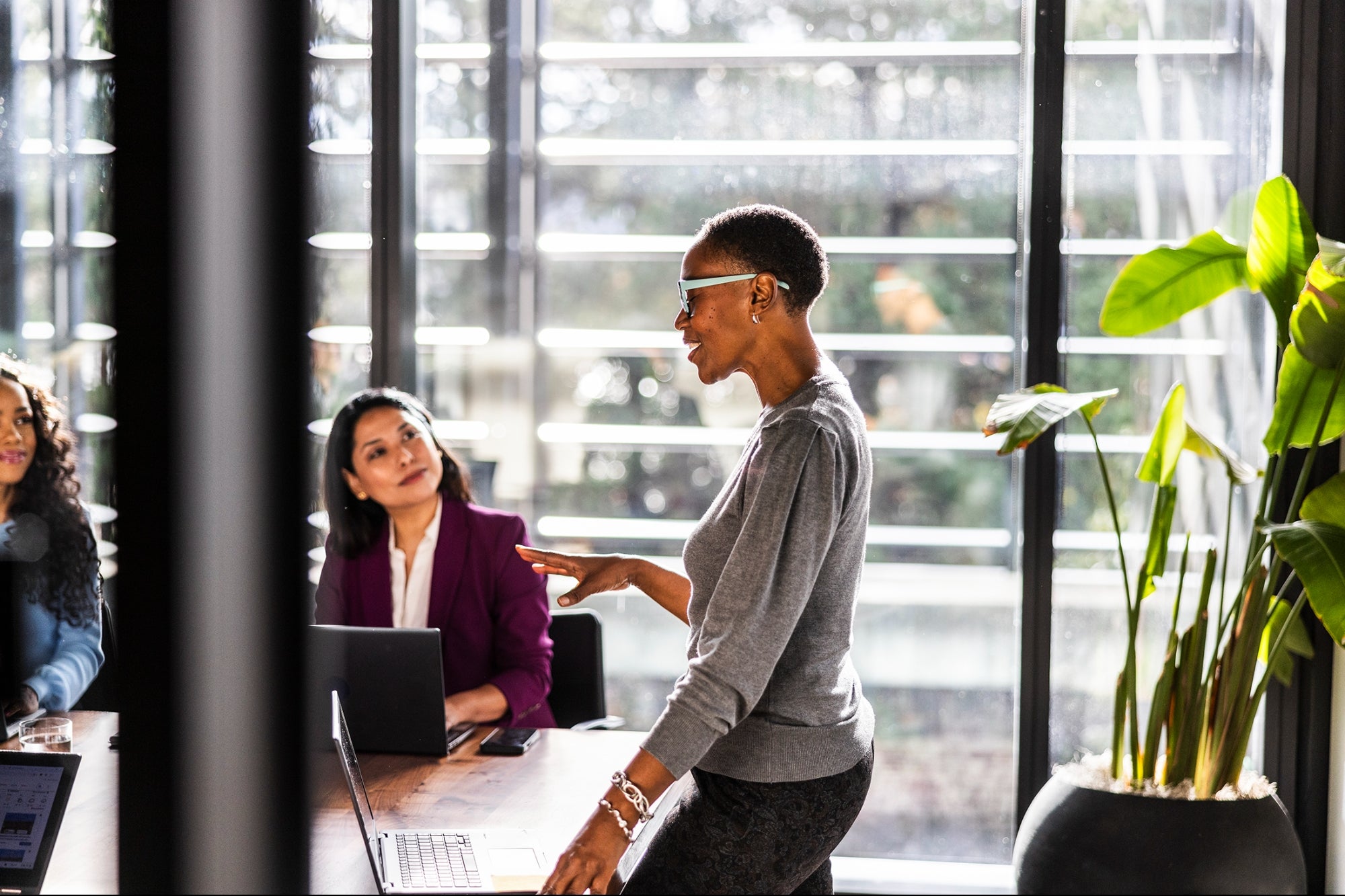 Having This Kind of Mindset as a Leader Is the Key to Inspiring Teams ...