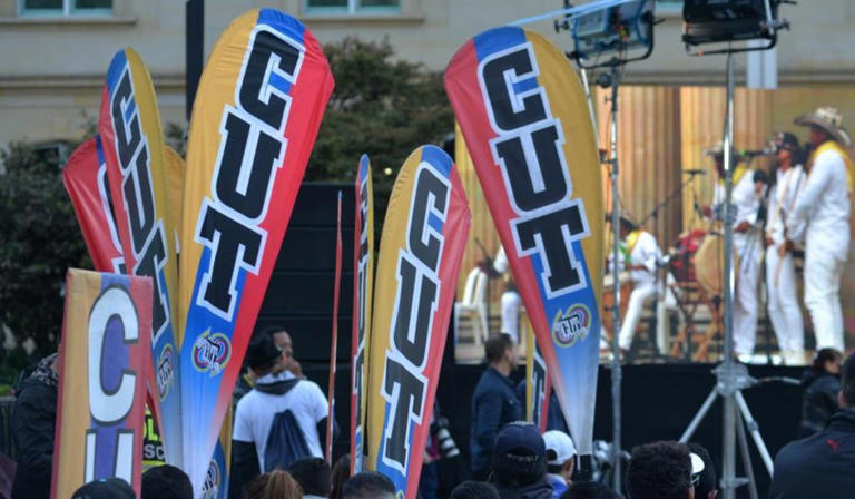 Sindicatos se van a paro nacional de 48 horas y anuncian huelga general si no se aprueba ...