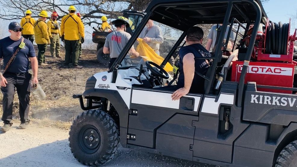 Fire crews battle 3 natural cover blazes in Adair County