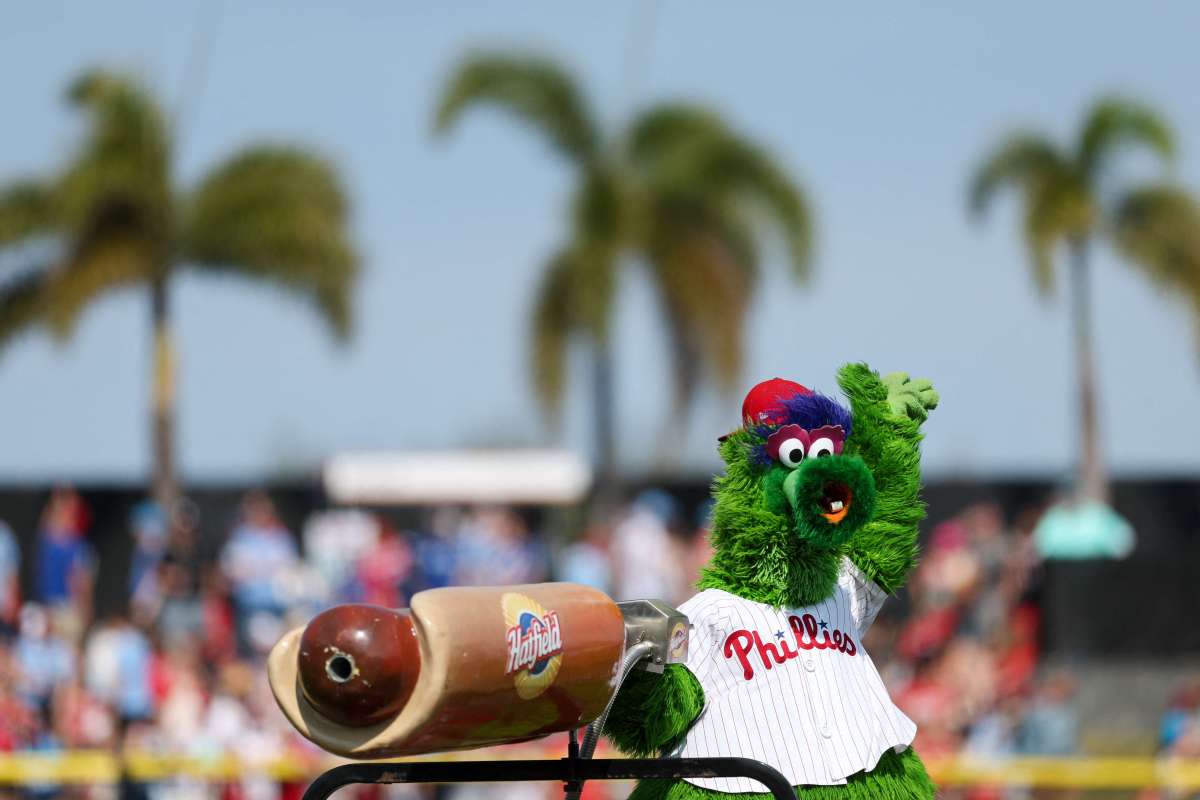 Former Phillies pitcher Tyler Phillips headed to division rival