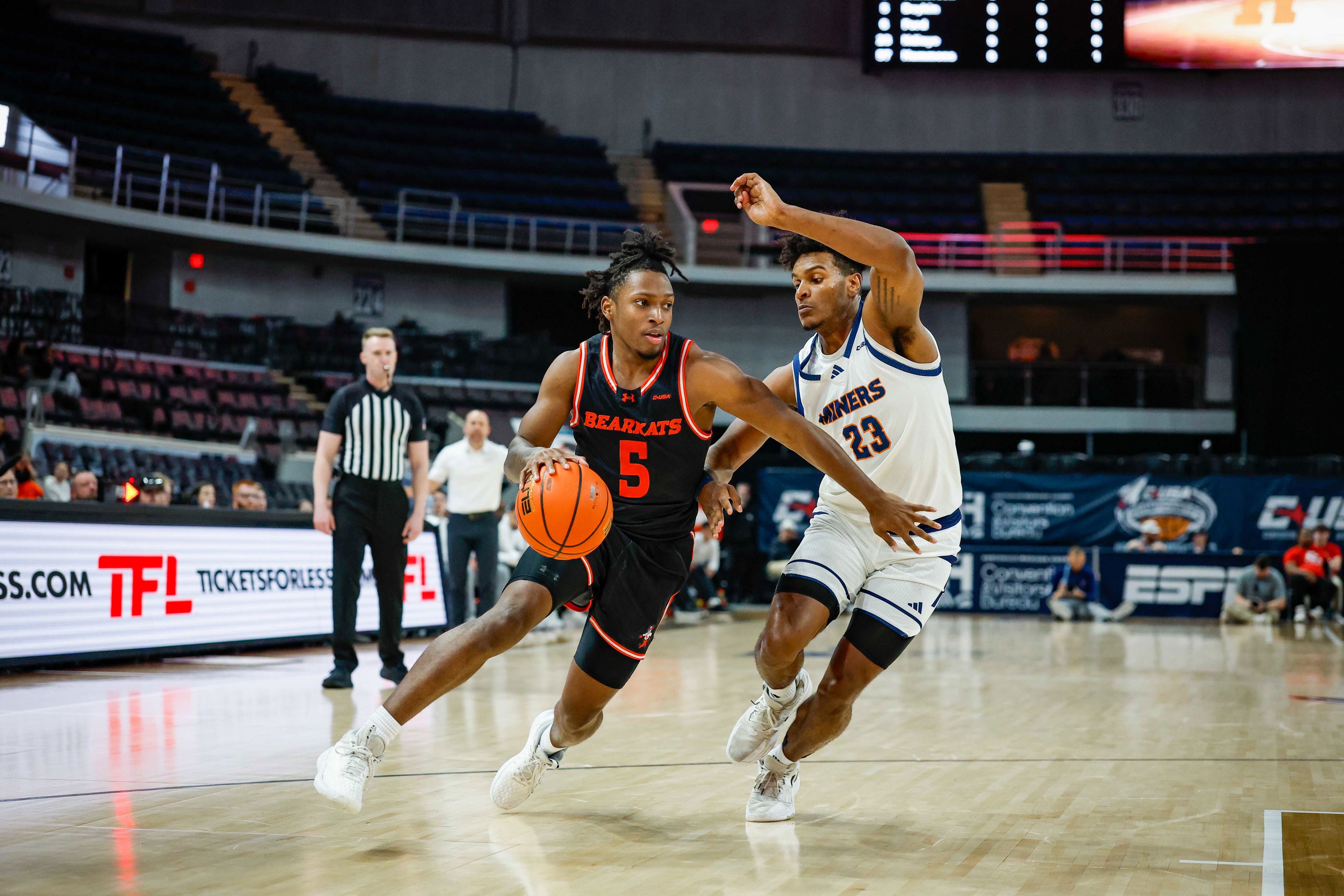 UTEP men's basketball heats up, knocks off Sam Houston State to extend ...