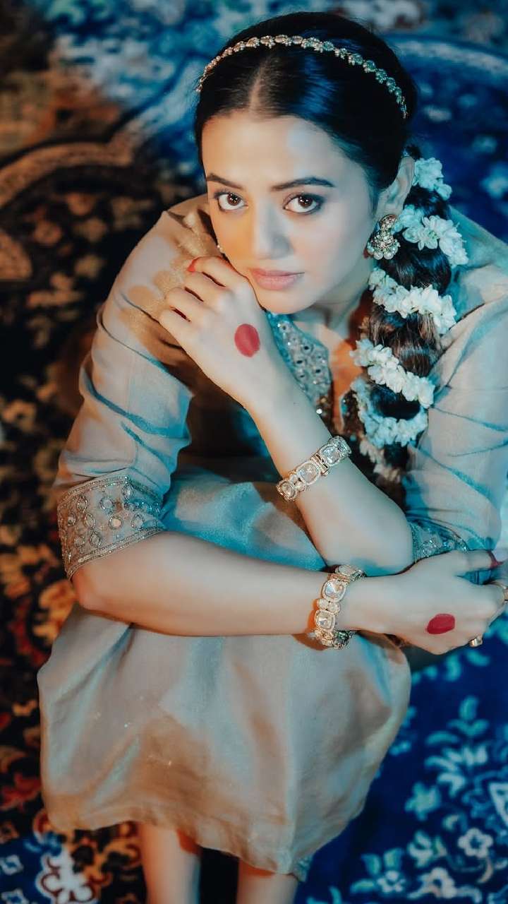 Stunning Earring Collection By Helly Shah For Every Look