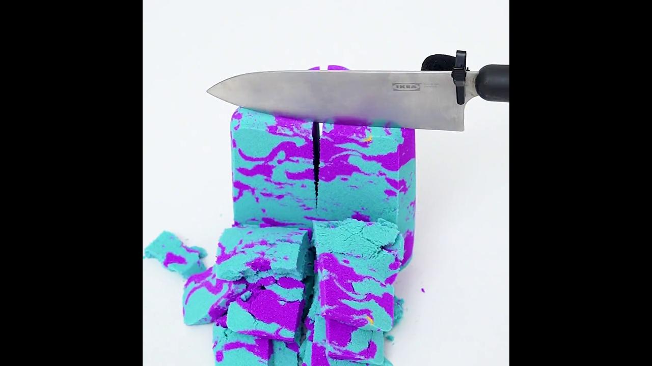 Satisfying Cutting Blue And Purple Mixed Cube Sand