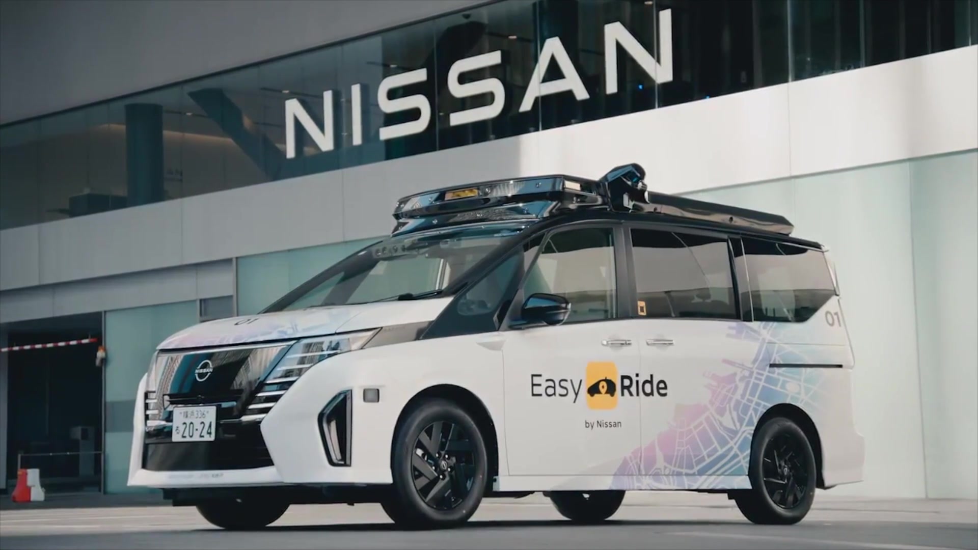 Nissan unveils advanced driverless technology