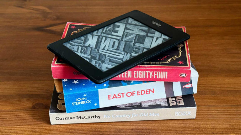 6 Reasons Why Physical Books Replaced My eReader