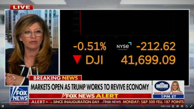 Watch Fox News' Maria Bartiromo Ramble in Praise of Trump's Policies as ...
