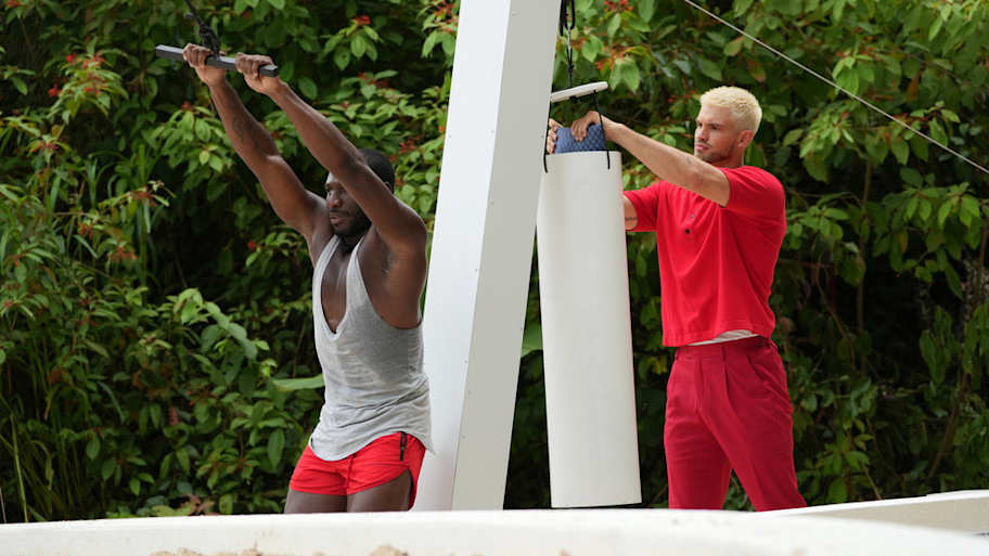 Who was eliminated in Deal or No Deal Island season 2, episode 10?