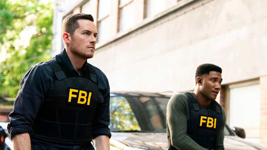 Did Mitchell sacrifice himself for Agent Quinn in FBI: International?