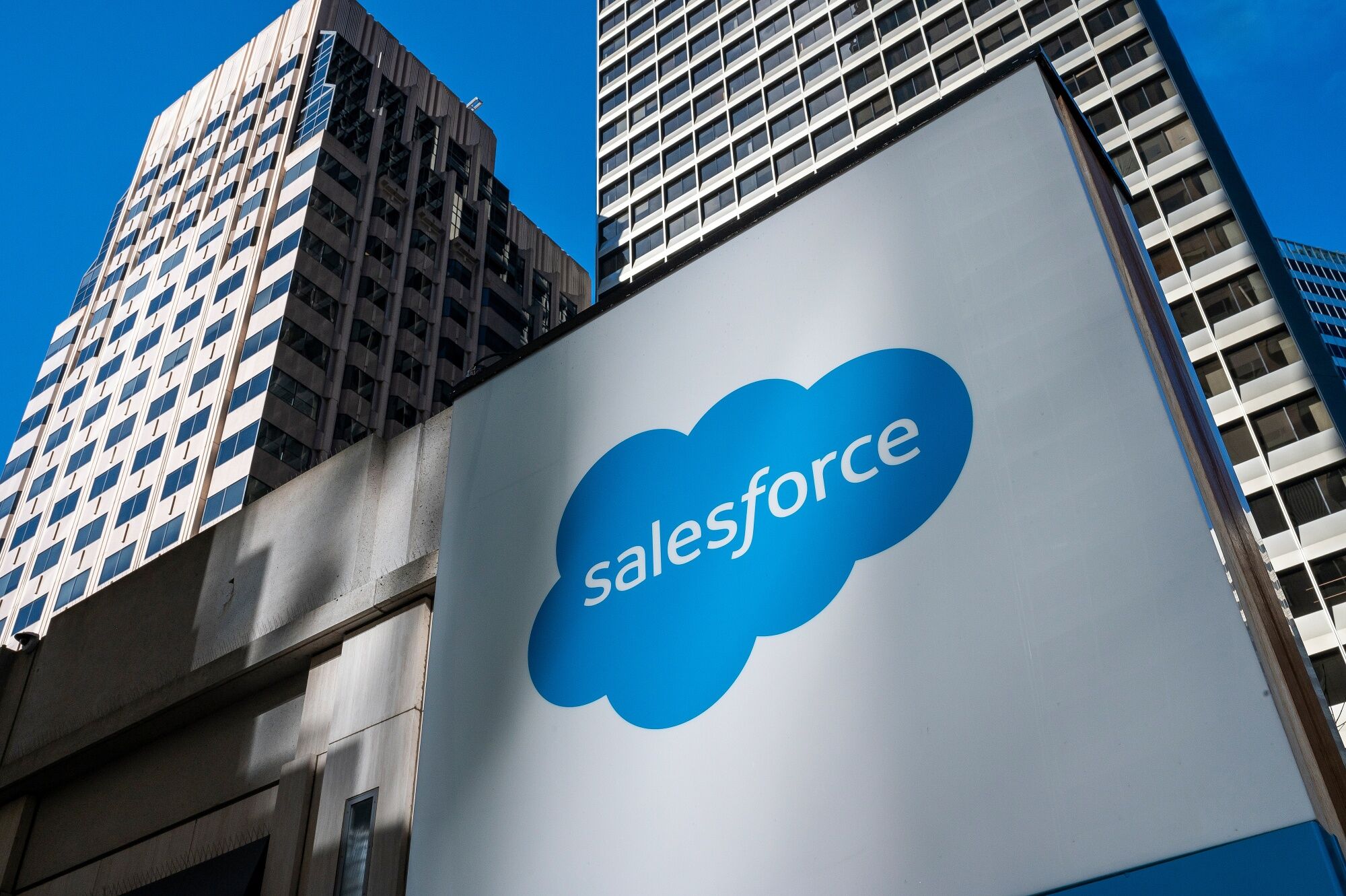 Salesforce to Invest $1 Billion in Singapore to Grow AI Product
