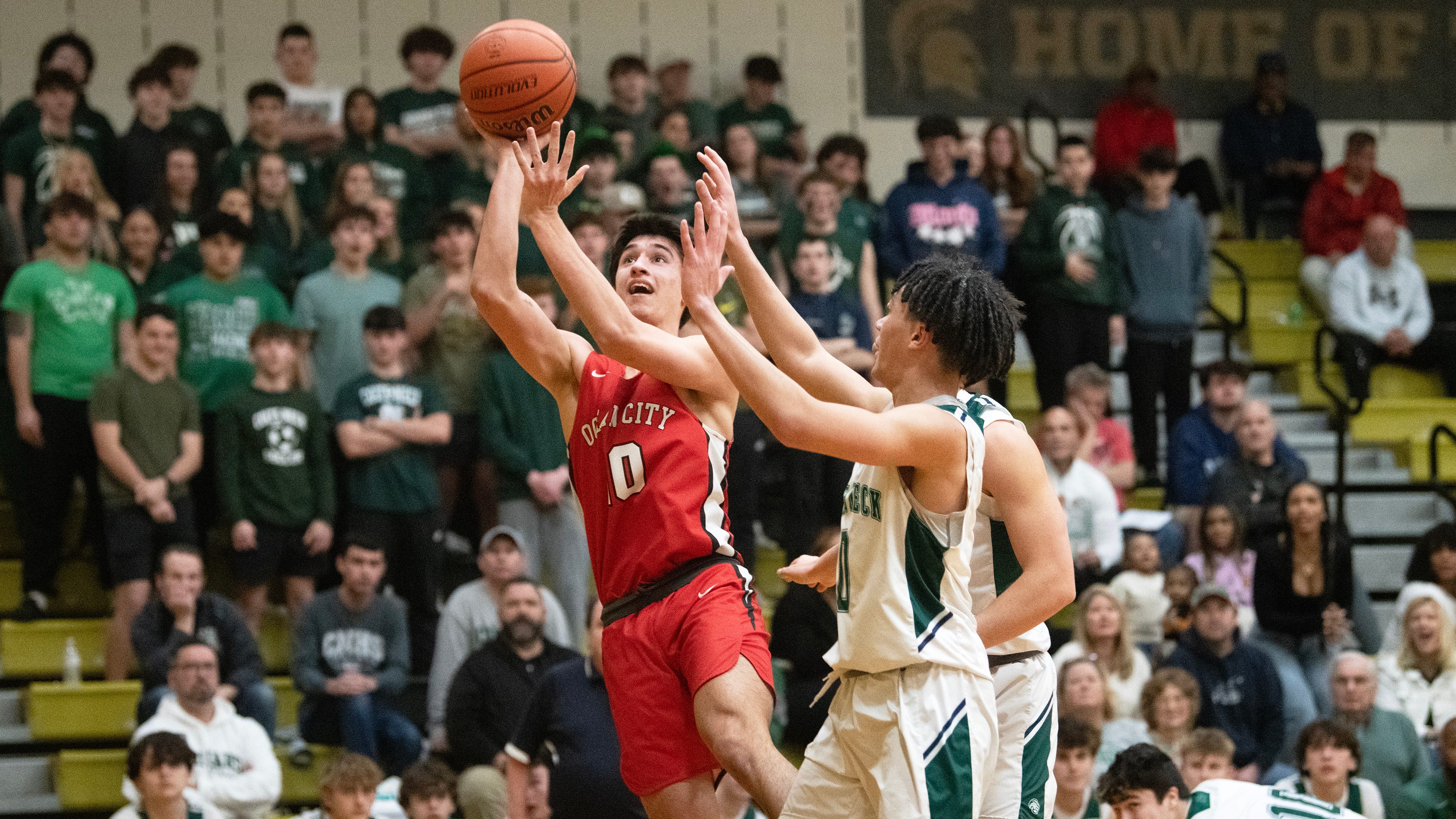 With leading scorer fouling out, Colts Neck boys basketball comes back ...