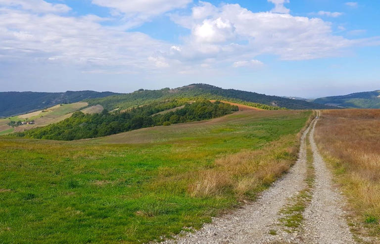 La Via Marilonga in 7 tappe: dalle valli del Taro al mare sulla strada ...