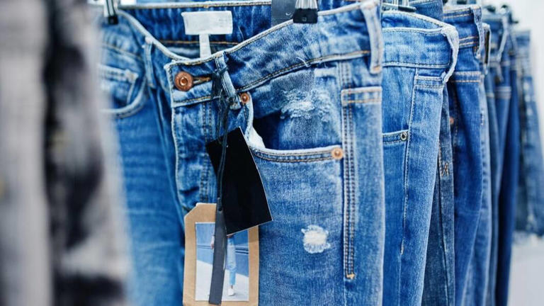 Levi’s to Pay ₹32,000 for Selling Defective Jeans to Consumer