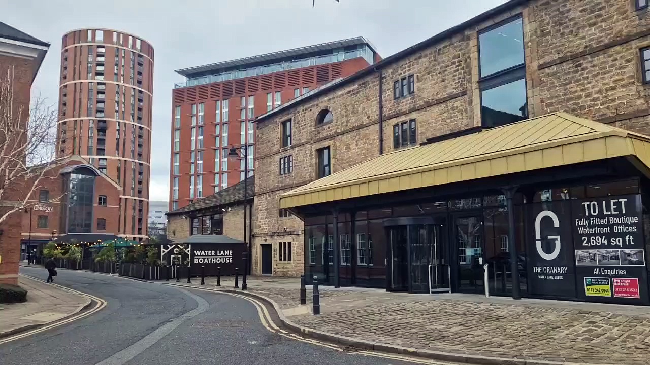 Candle House fire: Footage from scene of Leeds Wharfe Approach blaze