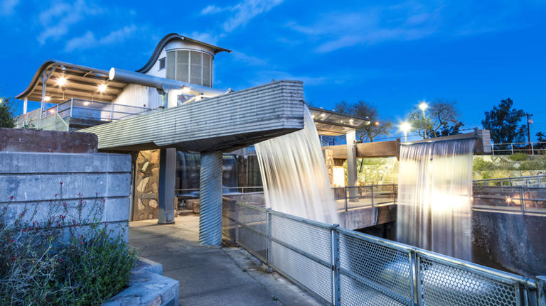 Hidden Canals In Phoenix Provide Miles Of Scenic Paths, Waterfalls ...