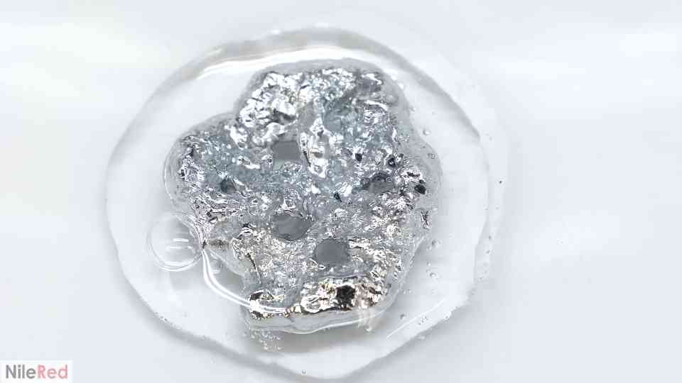 Turning mercury into a weird sponge