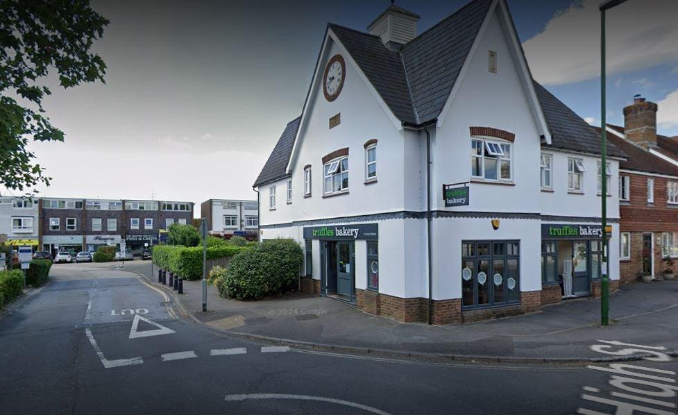 Major family-run bakery with stores across Sussex announces branch closure