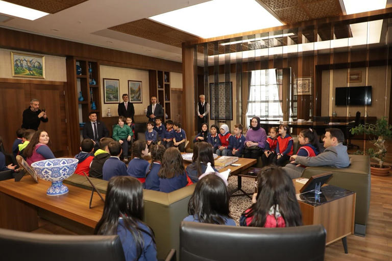 Minik başkan sözünü tuttu