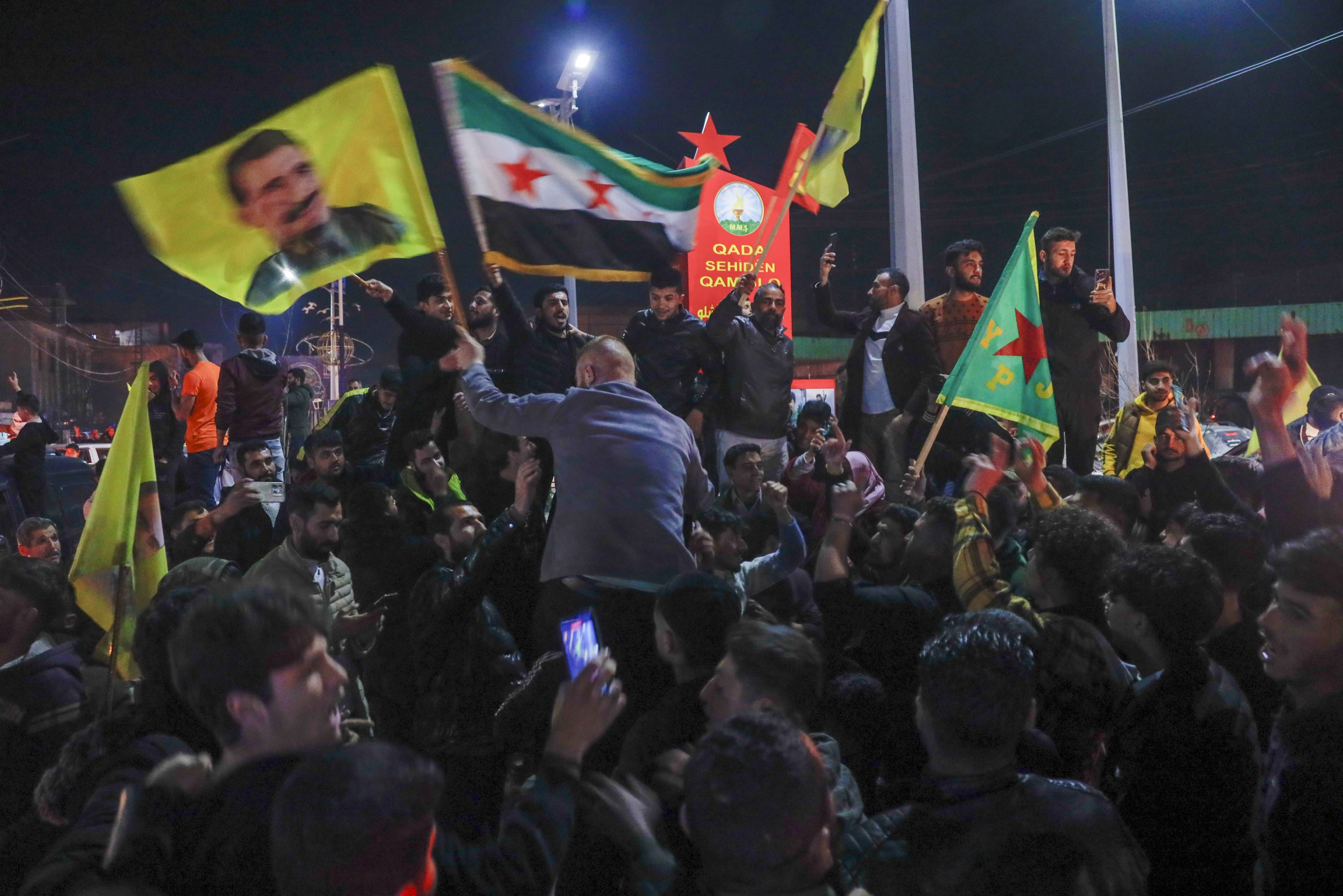 US Military's Syria Mission 'Unchanged' as Allies Join Islamist Government