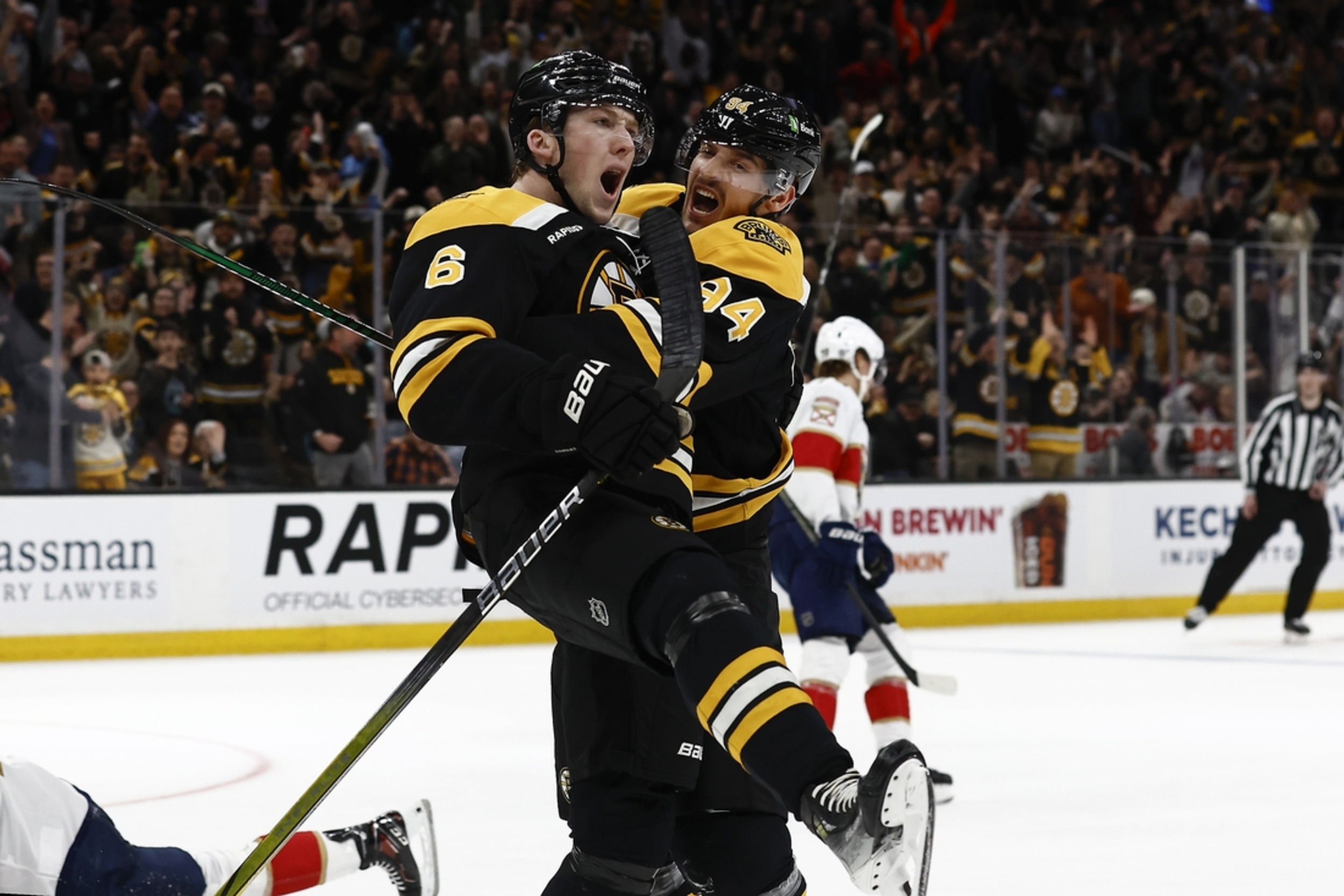 NHL roundup: Bruins score 3 in 3rd to rally past Panthers