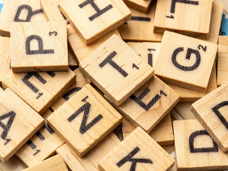Scrabble-Steine übrig? Mach was Schönes draus! DIY-Ideen zum Nachbasteln