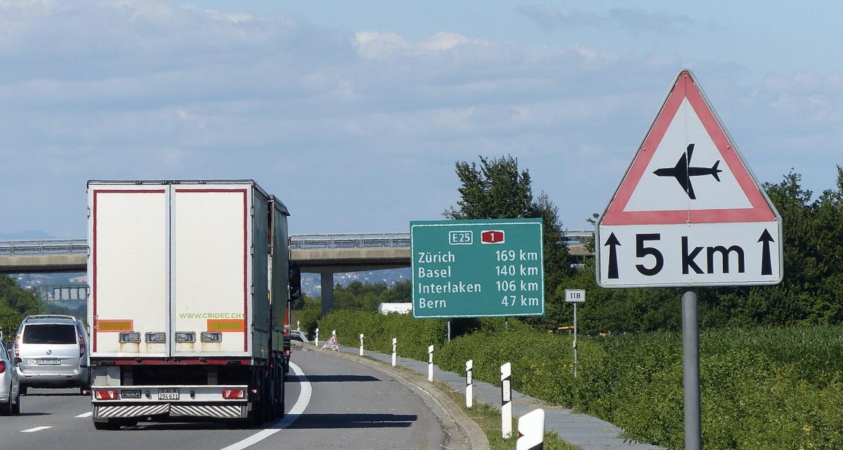 Flashé à 224 km/h sur l'autoroute, un automobiliste français arrêté à ...
