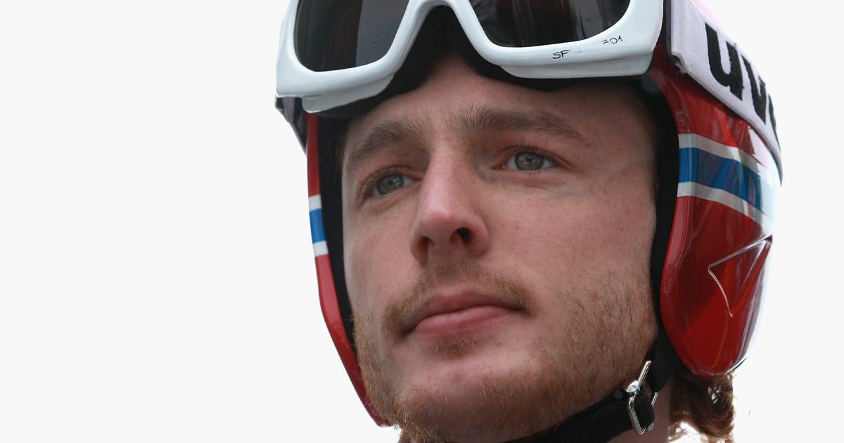 Johan Remen Evensen tas av skjermen på NRK