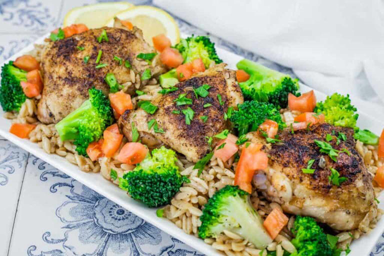 Lemon Chicken Orzo Skillet with Broccoli