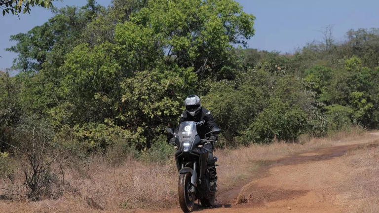 Honda NX500 off-road experience: Big bike feel, easy rider vibes!