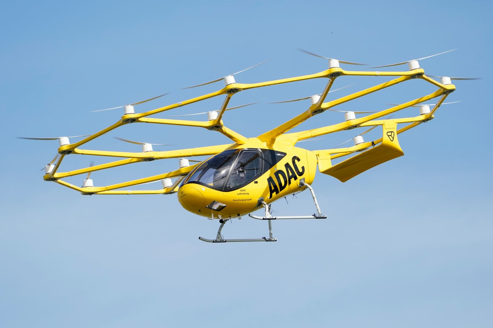 China's Wanfeng plans to buy German air cab start-up Volocopter