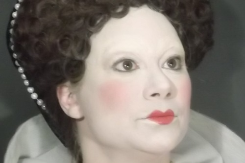 From Lead Makeup to Leeches – The Most Strange Beauty Practices in ...