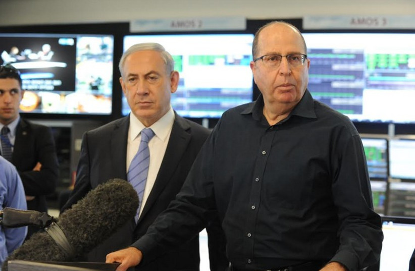 Netanyahu sues former defense minister Moshe Ya'alon for defamation
