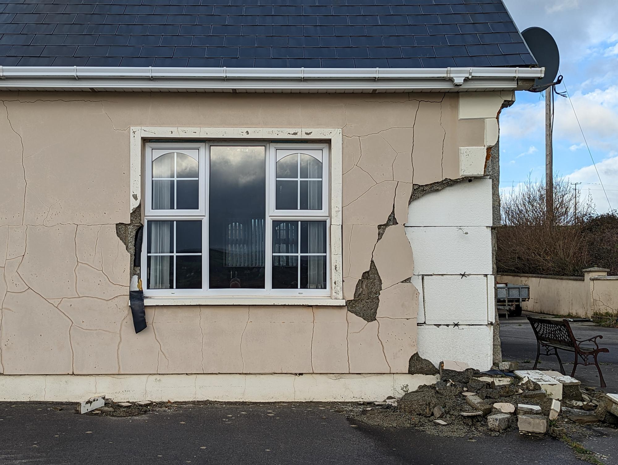 Mental health outcomes of living with defective blocks similar to ...