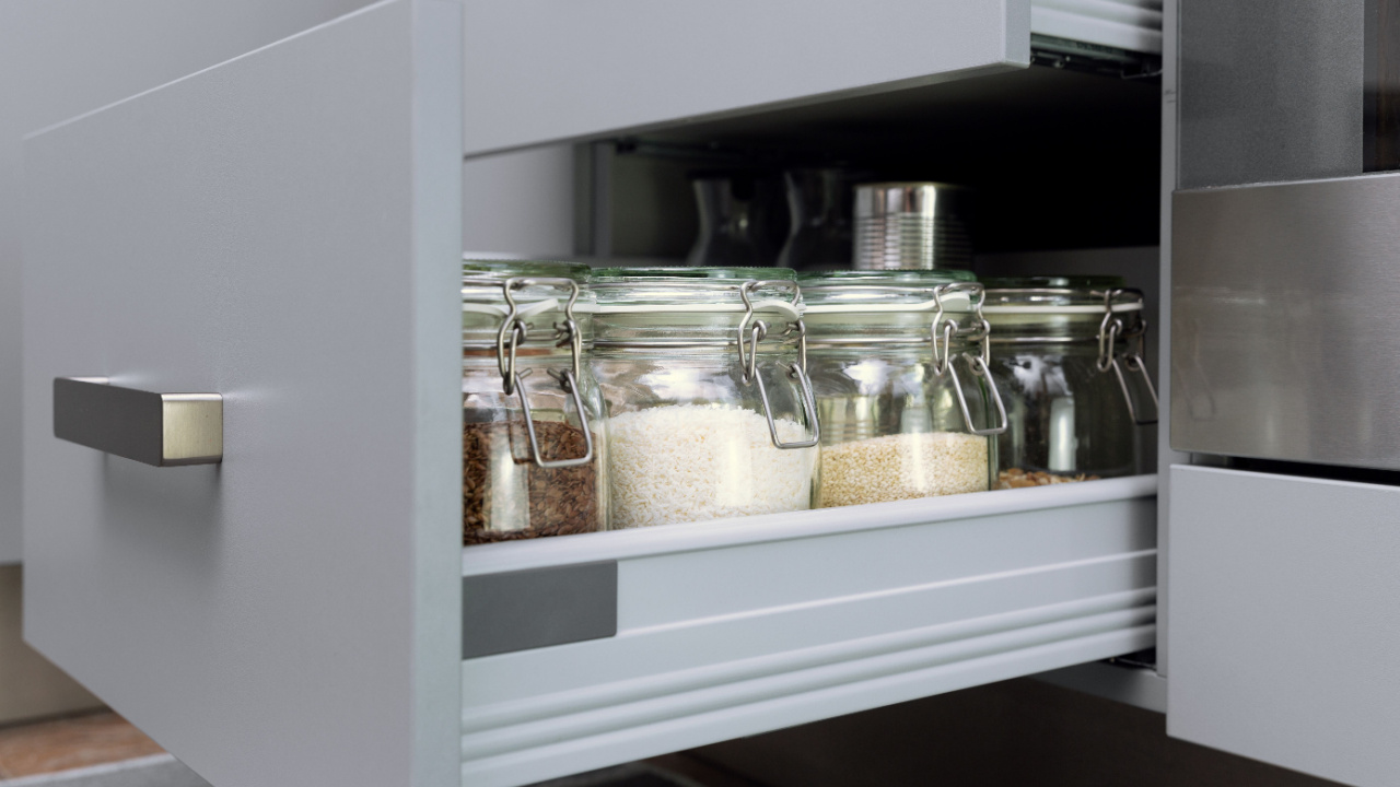 The Genius Pull-Out Pantry Hack Everyone’s Using