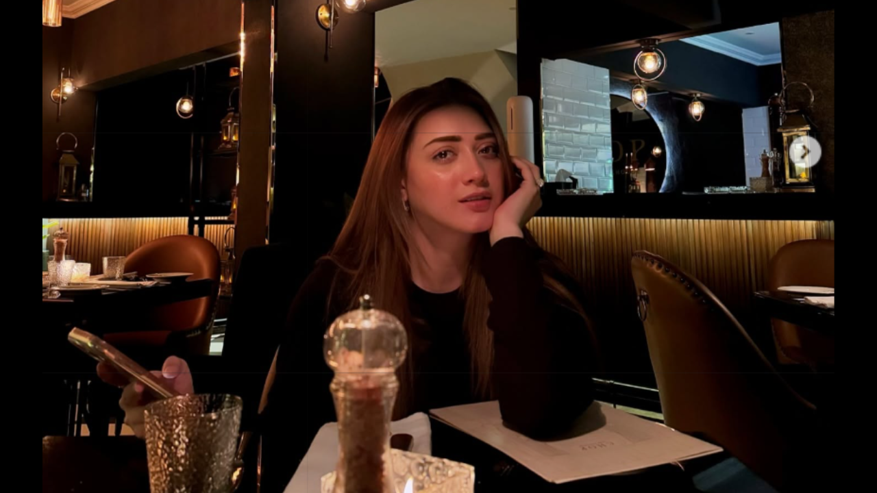 FACT CHECK: Is Pakistani Actress Momina Iqbal Transgender? TRUTH Behind ...