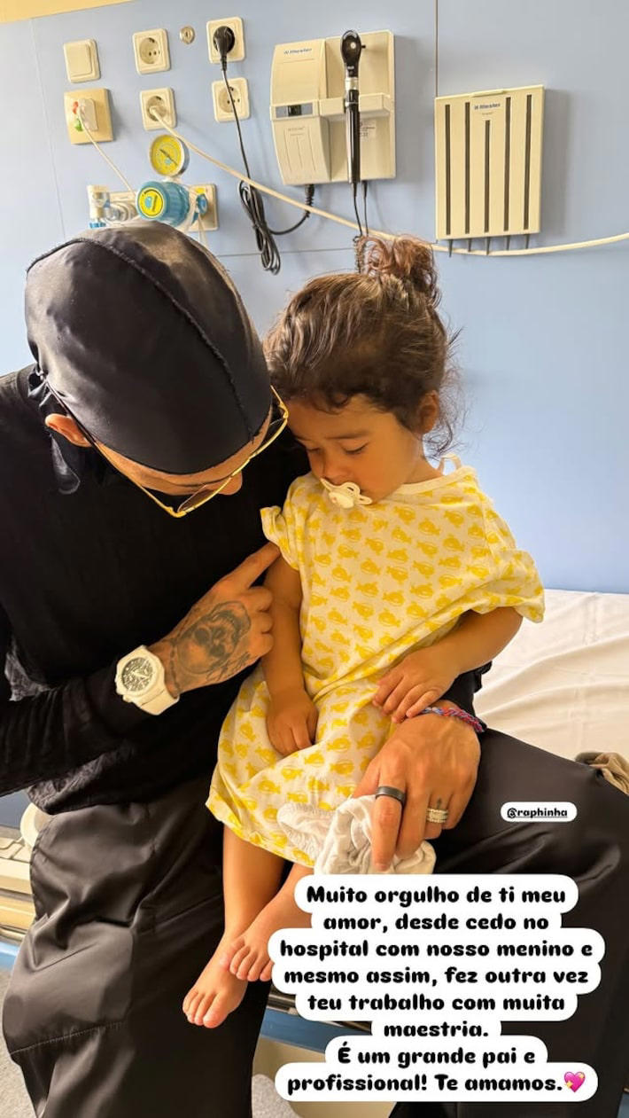 Raphinha passou o dia com o filho no hospital antes de marcar em ...