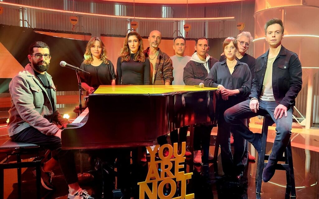‘Eretz Nehederet’ cast and Hanan Ben Ari sing for hostage Alon Ohel
