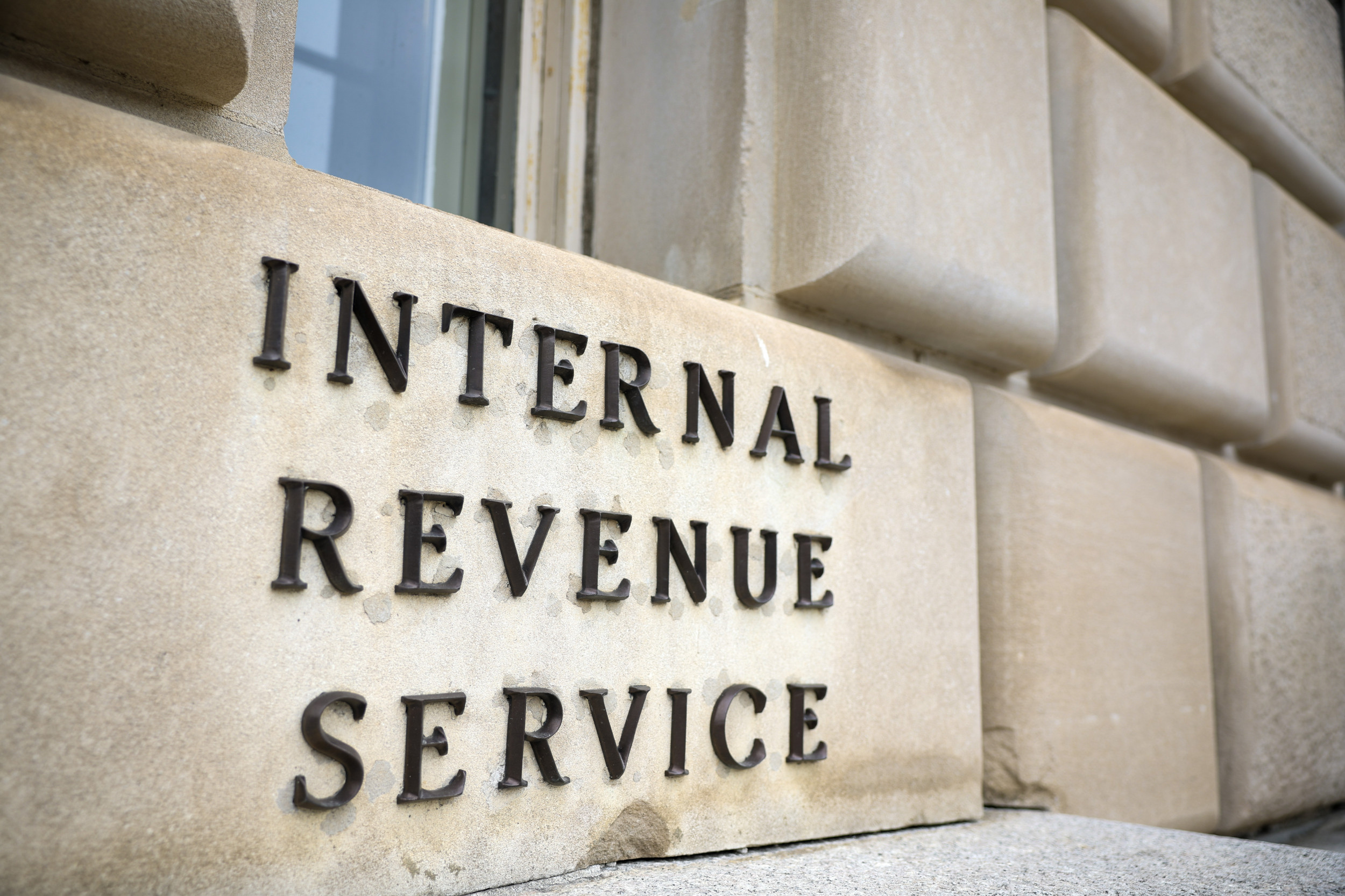 IRS Says Americans Haven't Claimed $1 Billion in Refunds: Here's Who's ...