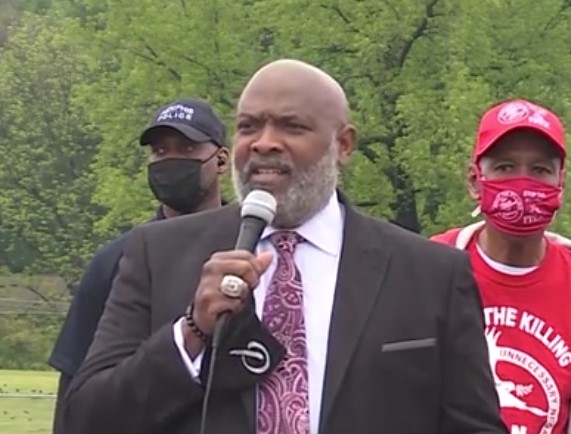 Pastor Ricky Floyd dead, woman charged after shooting at Memphis bar