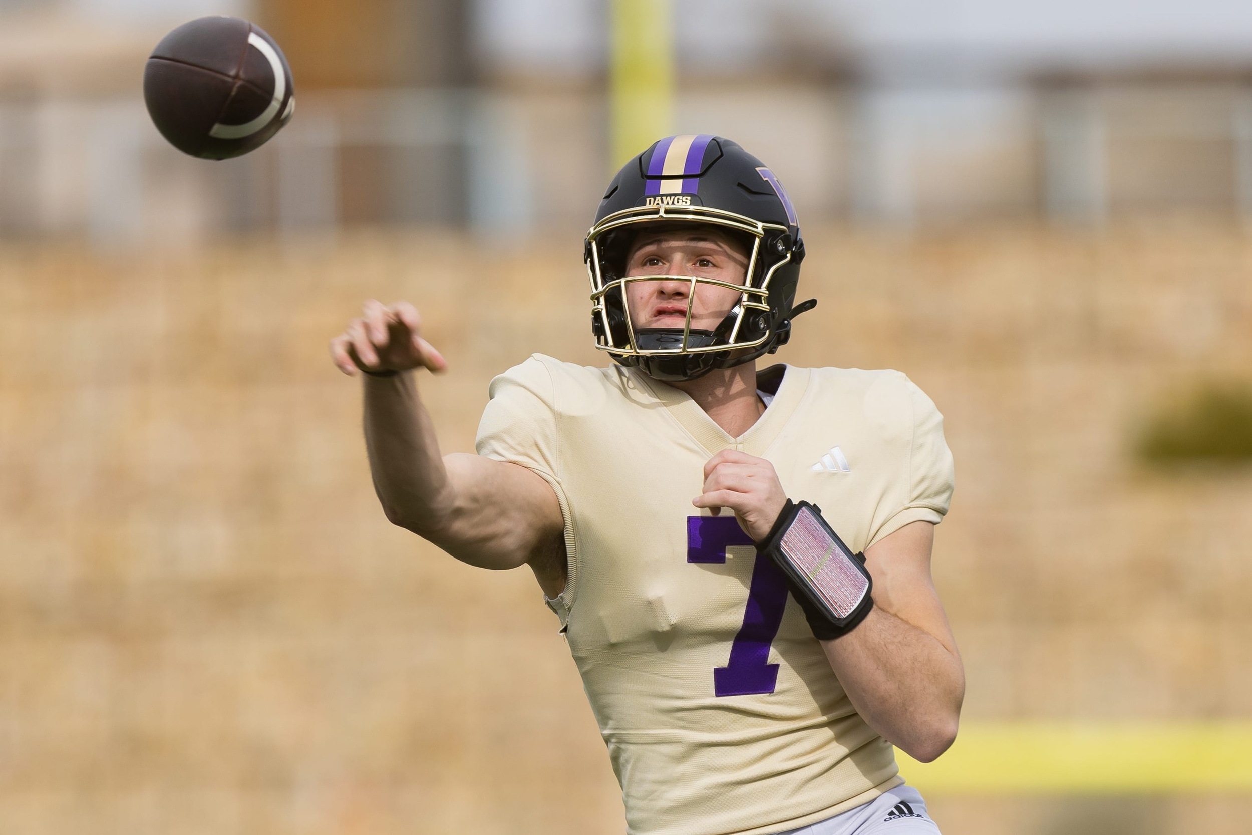 Washington’s Rogers, Hunter Seize Pro Day Opportunity