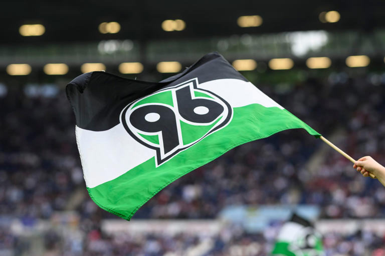 Lizenz in Gefahr: Streit bei Hannover 96 geht weiter
