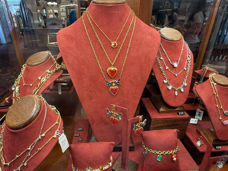 New Snow White Jewelry by Kendra Scott Online and at Walt Disney World