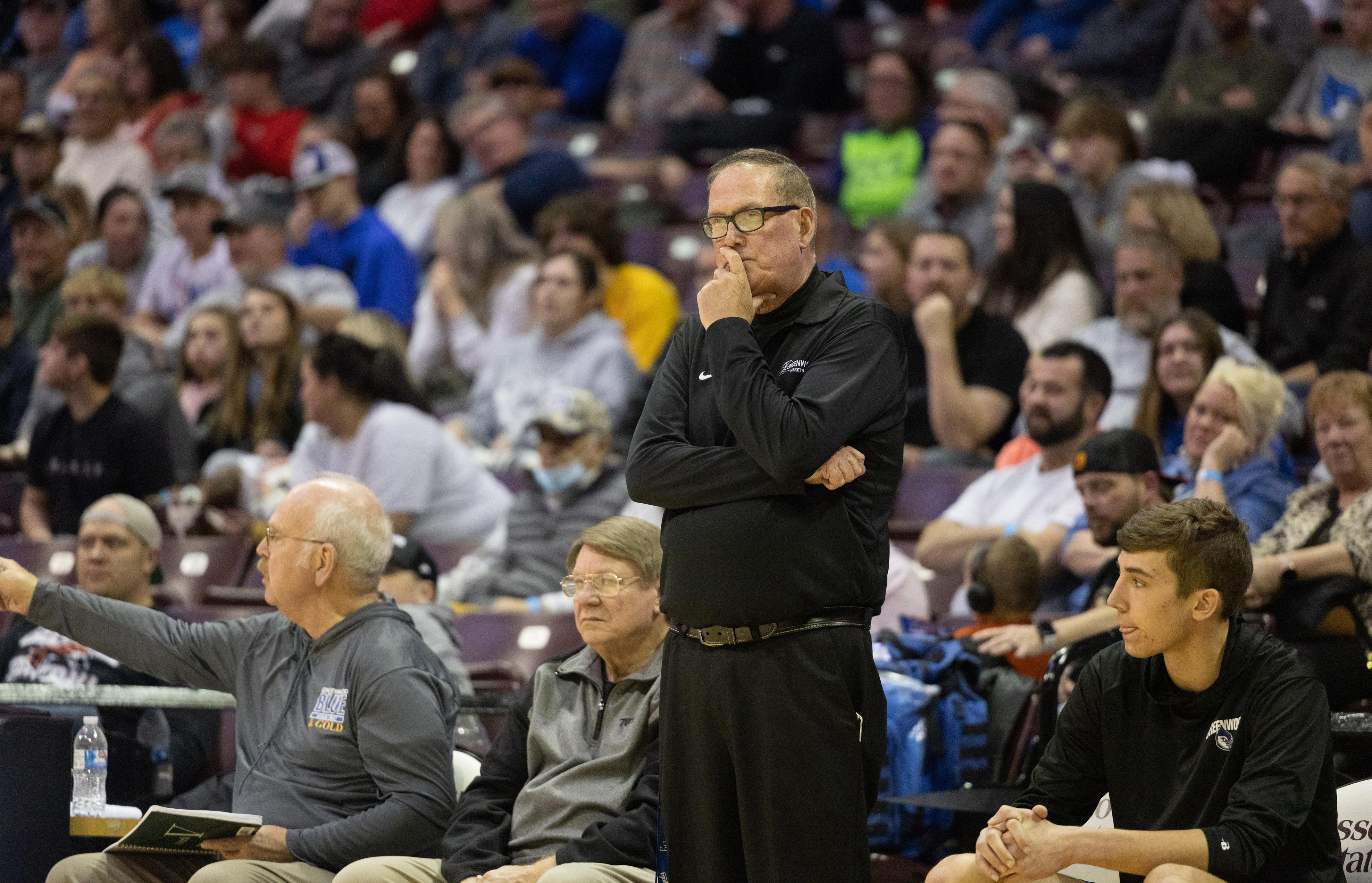 Greenwood basketball coach Darren Taylor retires after 22 years with ...