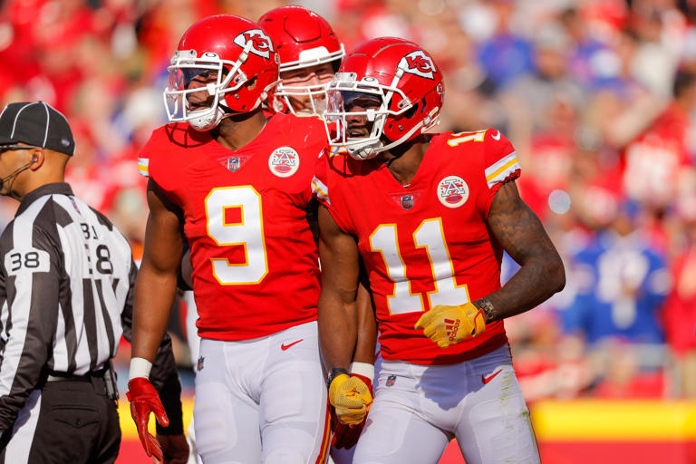 Former Chiefs Star WR Heads to Seahawks on One-Year Deal