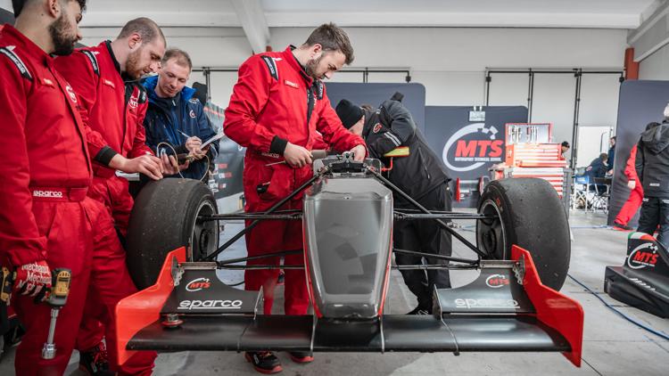 Italian-based motorsport school opening in Indy
